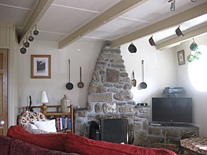 Corner Cottage, Treen. Cornwall Far West Accommodation List